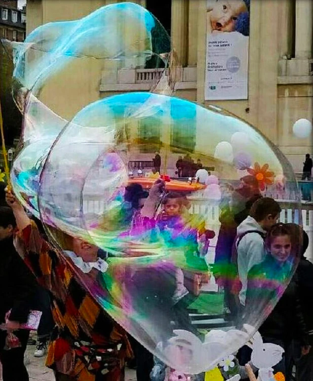 Animation Bulles Géantes, un moment éphémère à contempler